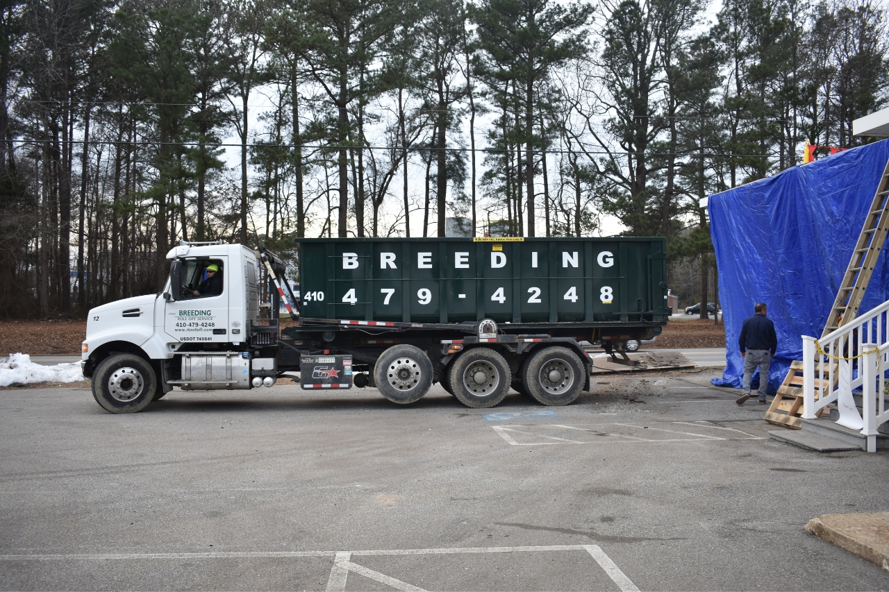 Dumpster Rental Home - Breeding Roll Off Service